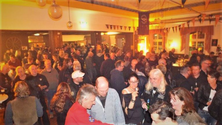 Flying Wheels MC G-M-Huette: Saison Open Party! - Bikes, Music & More