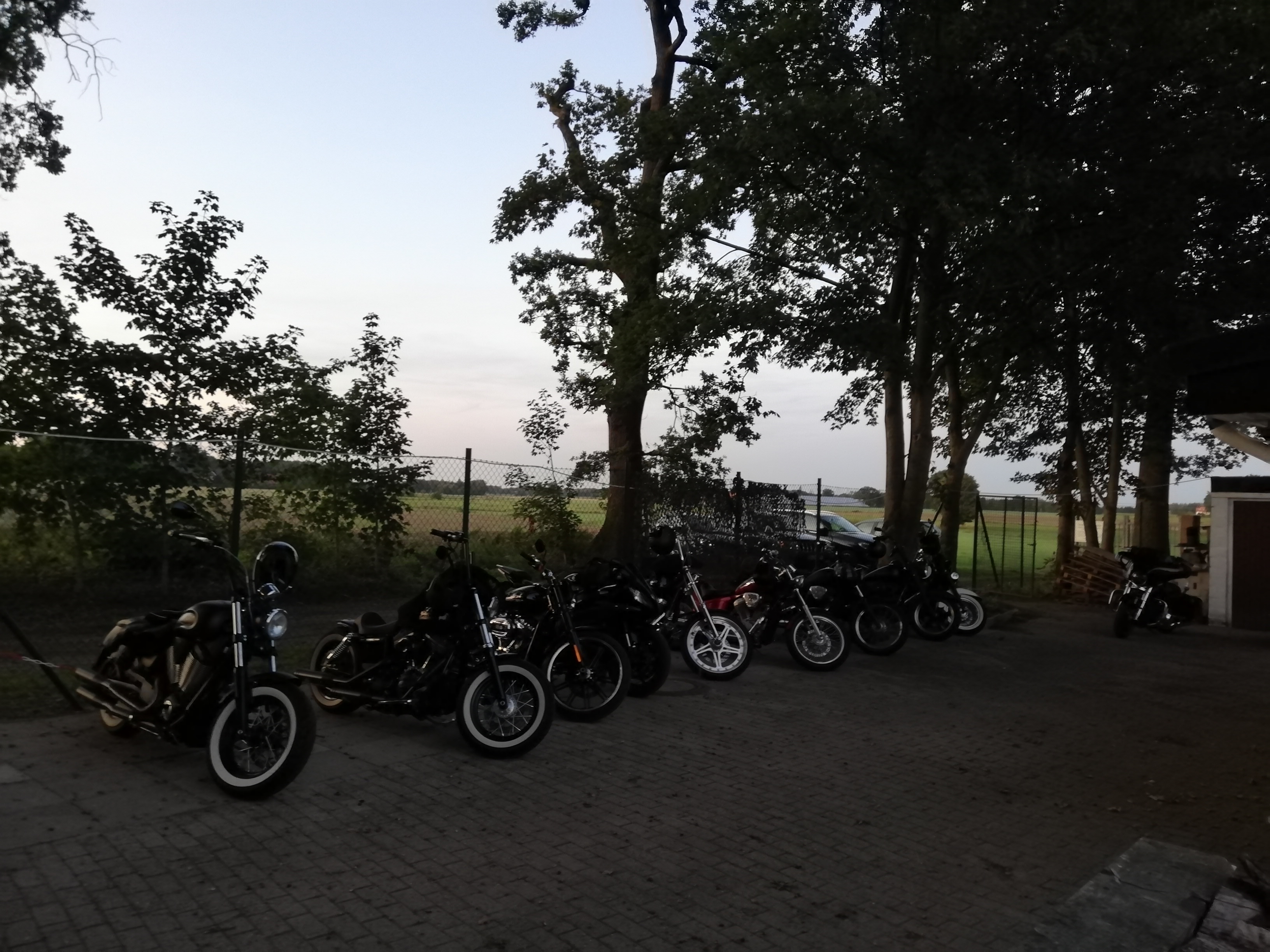 Vanguards MC Harpstedt: Offener Abend! - Bikes, Music & More