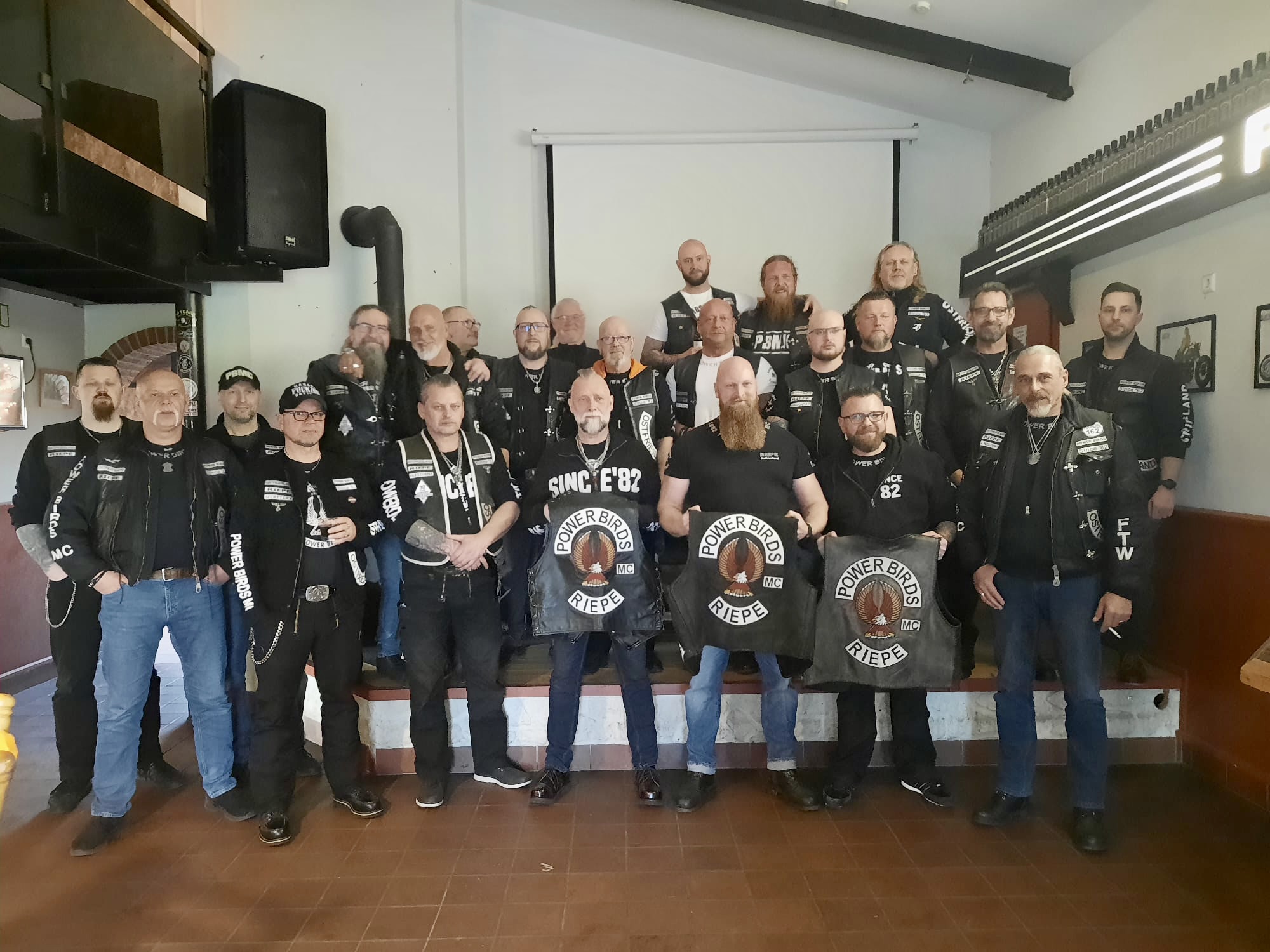 Power Birds MC Riepe: - Bikes, Music & More